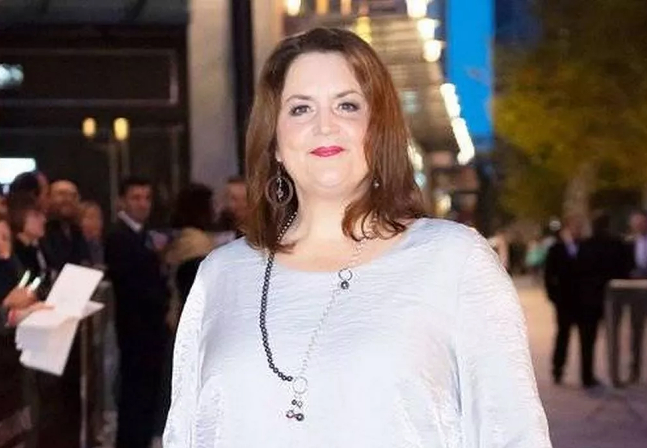 Ruth Jones Net Worth in 2025: From Comedy Queen to Literary Success ...